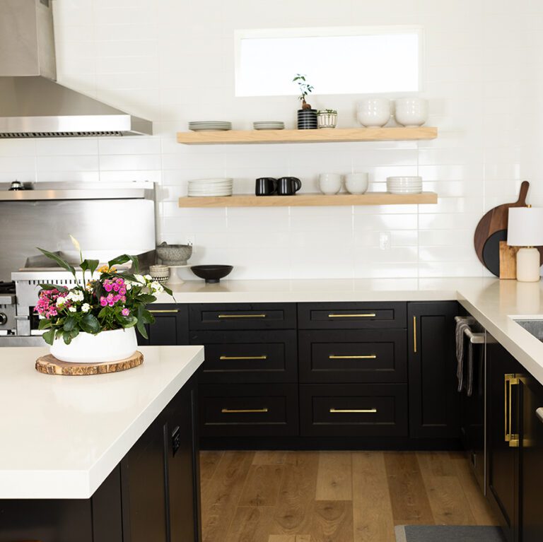 Caesarstone Quartz Organic White: A Versatile and Chic Design - Bedrock ...